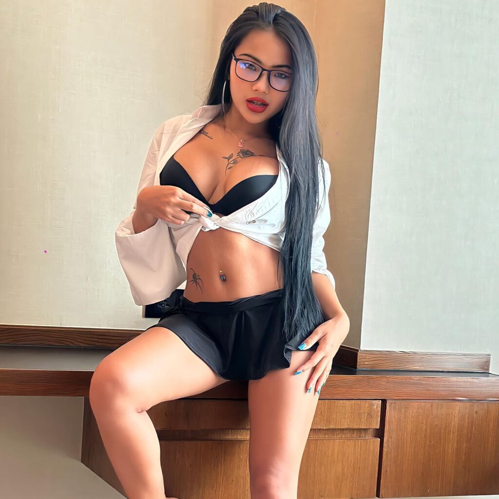 เปิดวาร์ป แพรว เอเชียน สาวไทย สาย โอนลี่แฟน ที่โด่งดัง ไปไกลทั่วโลก